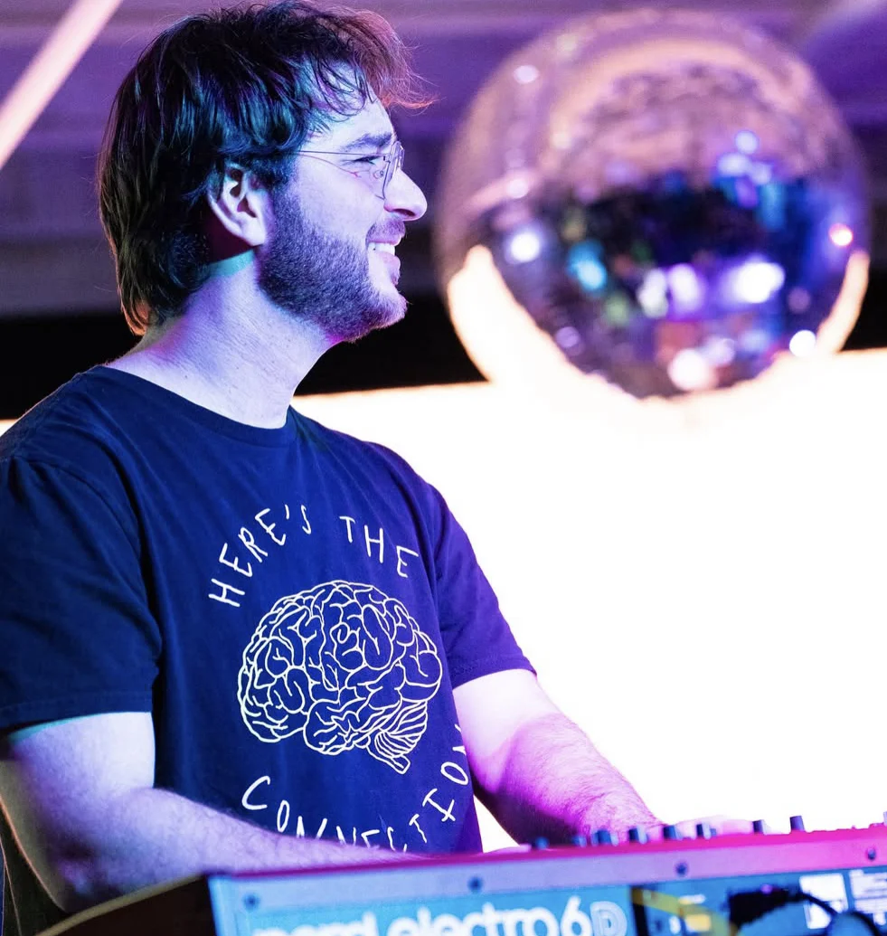 ABOUT — My Mom is Here